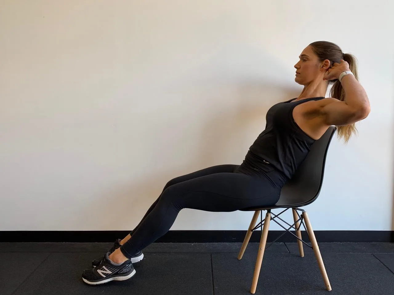5 Ab Exercises You Can Do At Your Desk
