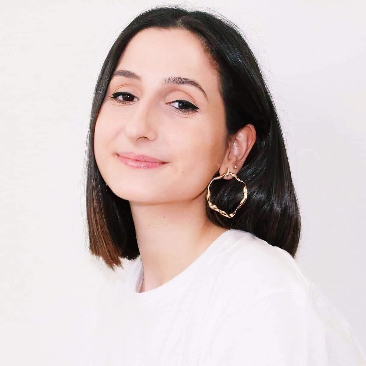 Hailey Bieber’s ‘Rhode’ Beauty: Products & Release Date | ELLE