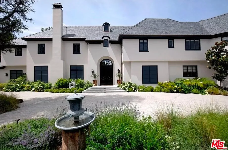 Inside Justin & Hailey Bieber’s $35M Beverly Hills Mansion | ELLE