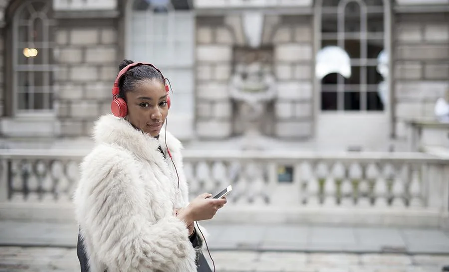 Meet ELLE Australia's New Podcast 'Beyond Expectations'