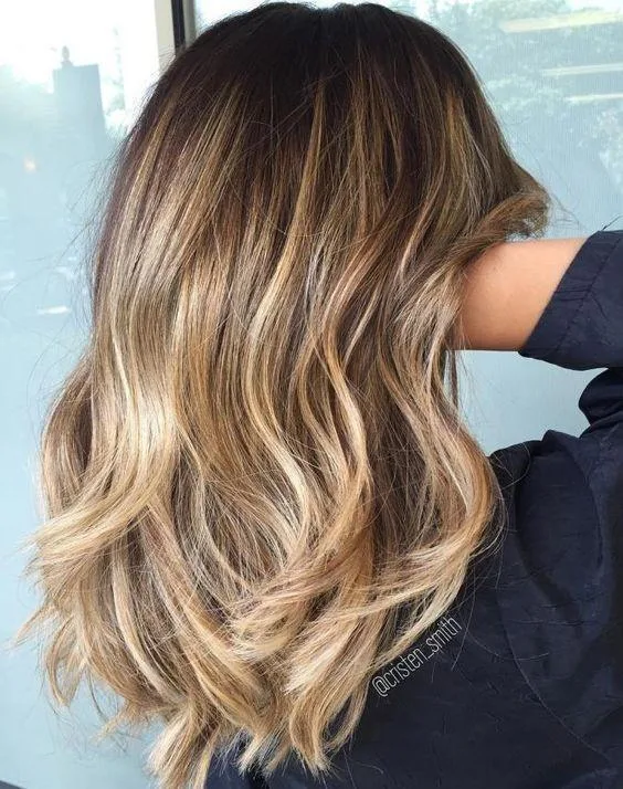 'Root Melt' Hair: Meet The Balayage Trend Of 2021