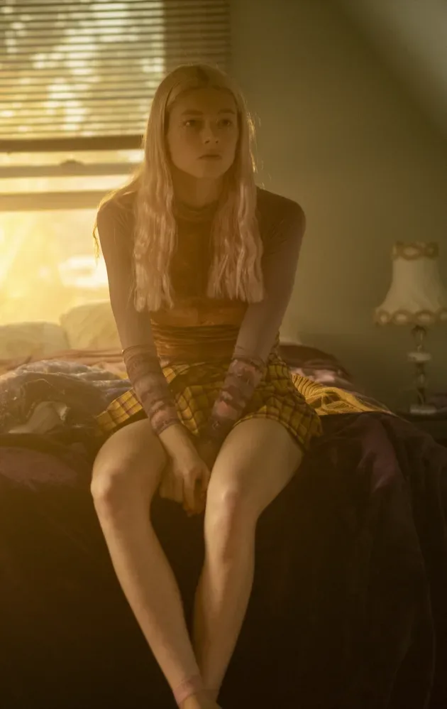 Euphoria's Jules Vaughn's Outfits: Breaking Down Her Fashion