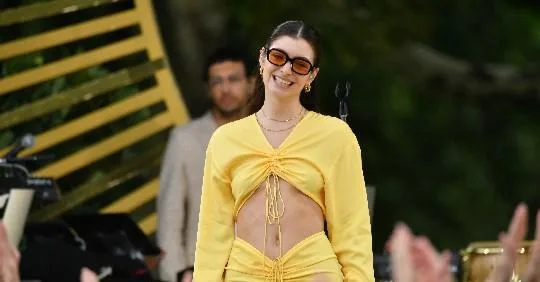 Lorde Gifts Fans Two New Songs For Her Birthday | ELLE