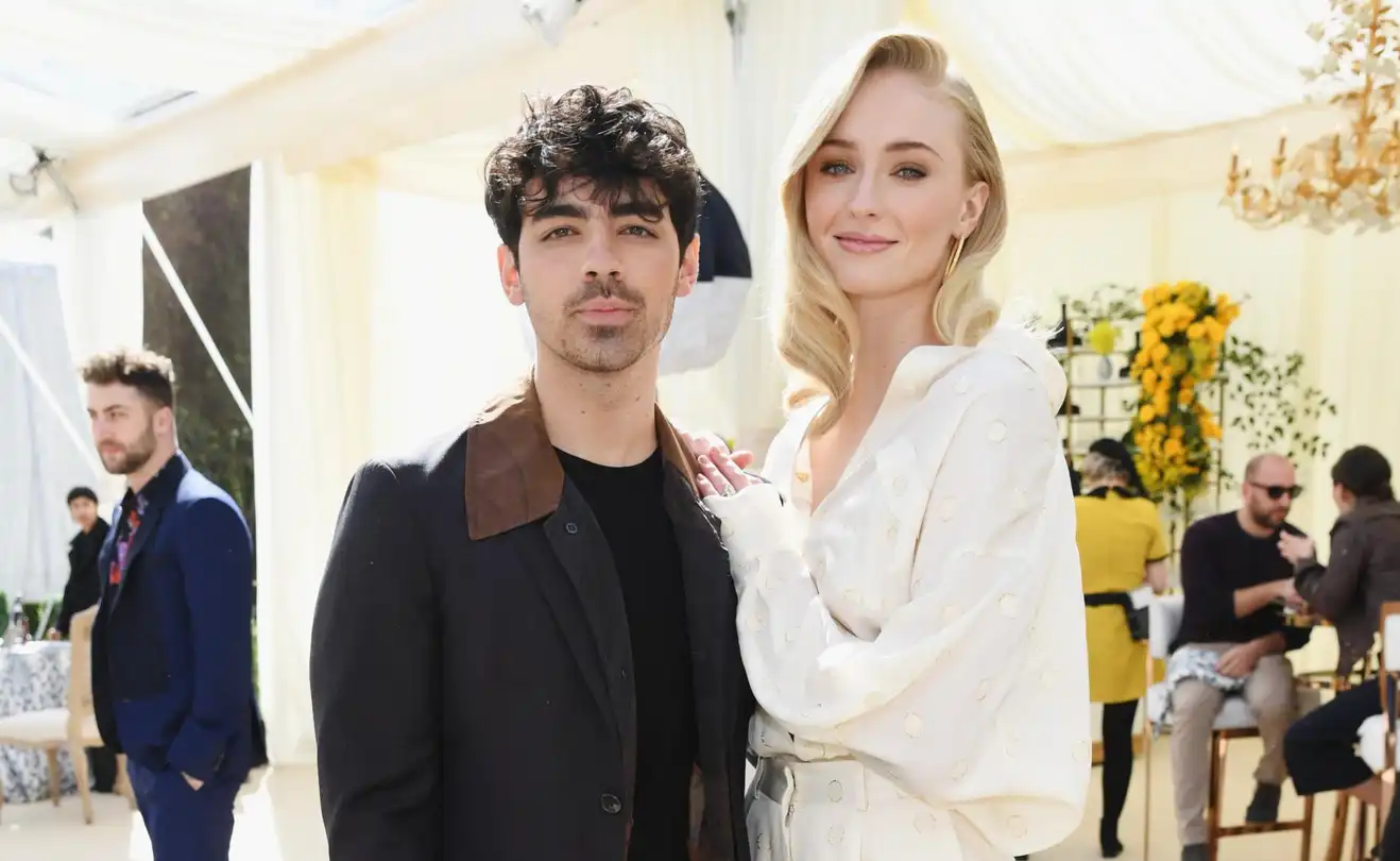 11 Celebrity Couples With Surprising Height Differences