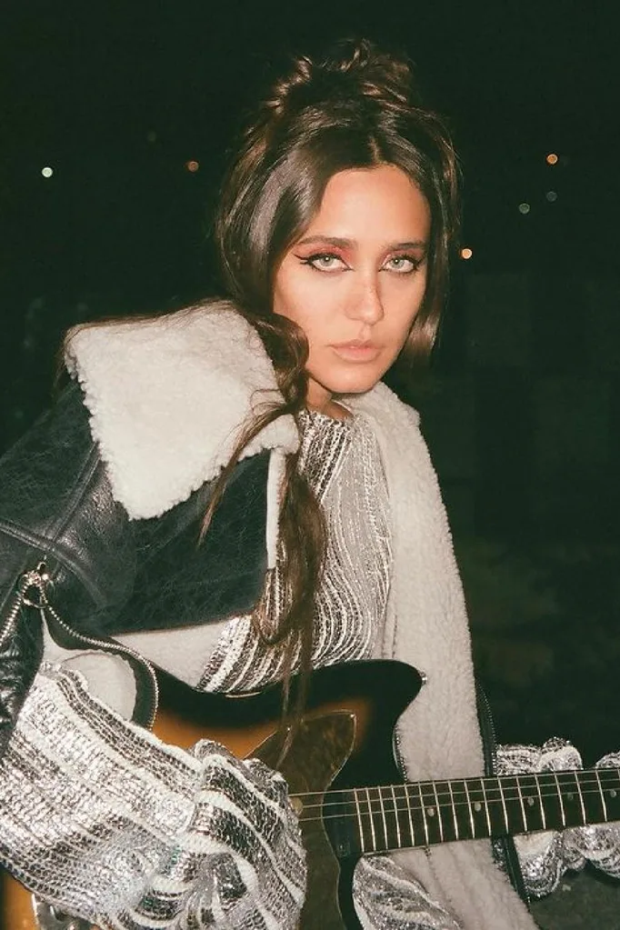 10 Celebrities You Must Follow On Depop To Up Your Style