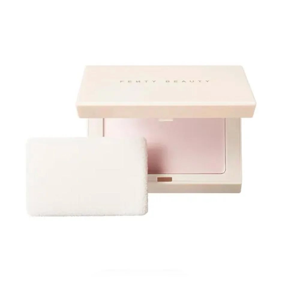 The Best Sweat-Proof Setting Powders For Oily Skin