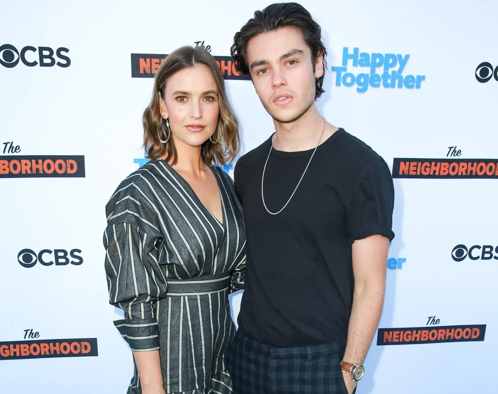 Does Felix Mallard Have A Girlfriend?