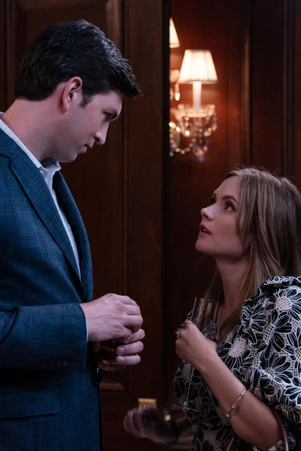 In Defence Of 'Succession's' Ludicrously Capacious Bag