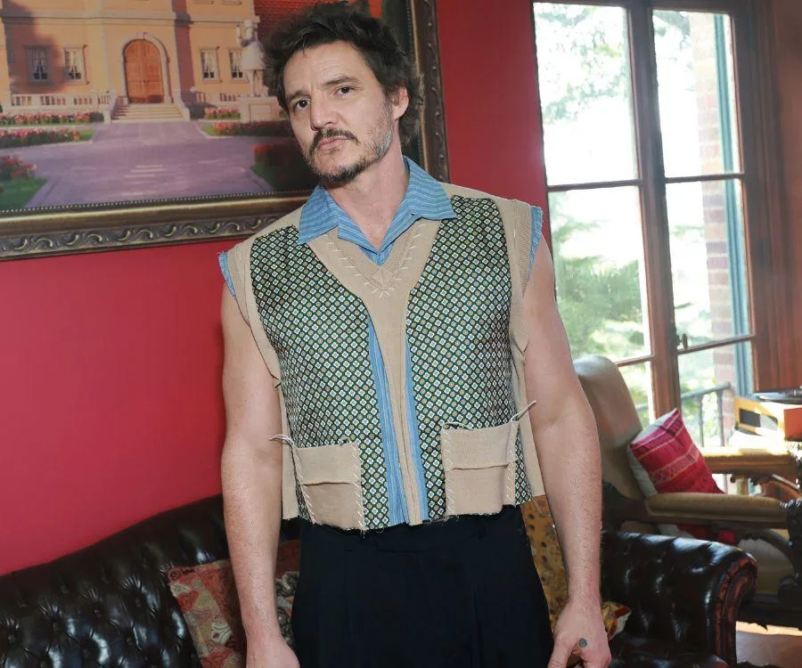 Meet Pedro Pascal's Sister, Actress And Model Lux Pascal | ELLE