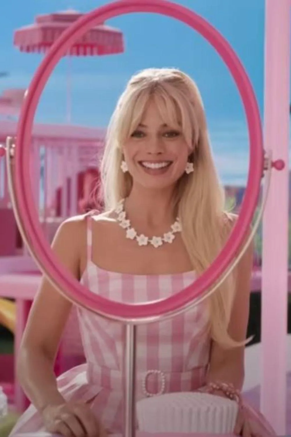 Margot Robbie and Greta Gerwig Spill On 'Barbie' | ELLE