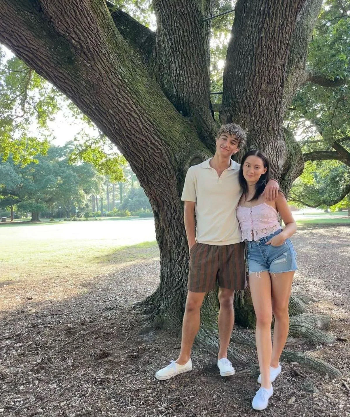 ‘The Summer I Turned Pretty’: Team Conrad or Jeremiah? | ELLE