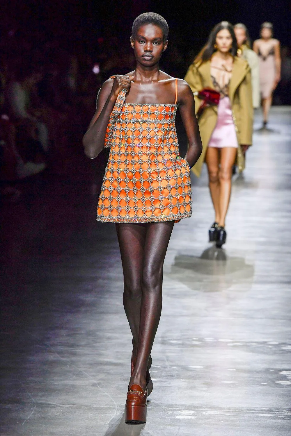 Sabato De Sarno Debuts Surprisingly Minimal Gucci Spring/Summer 2024 ...