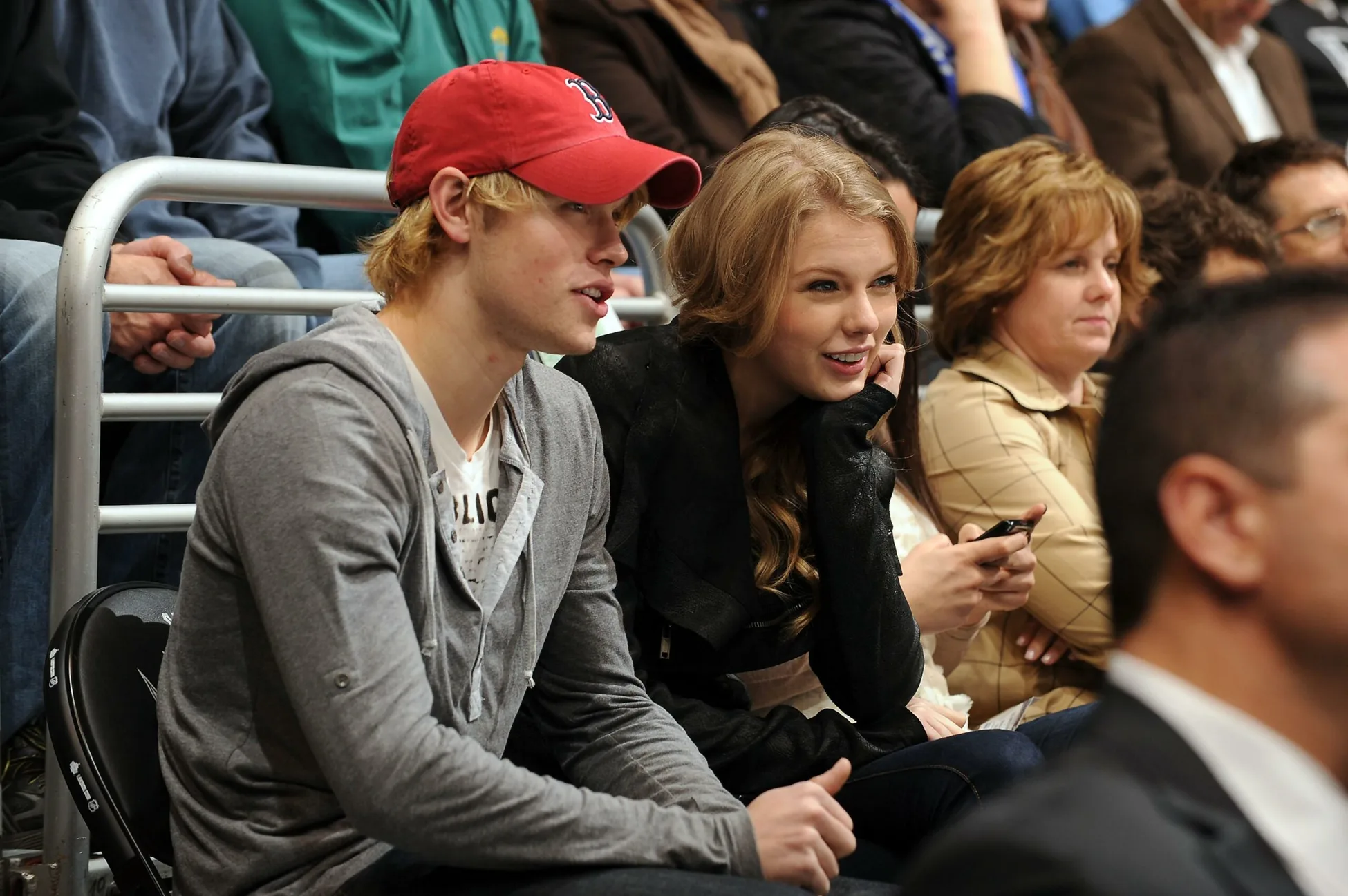 A Complete Timeline Of Taylor Swift's Ex Boyfriends