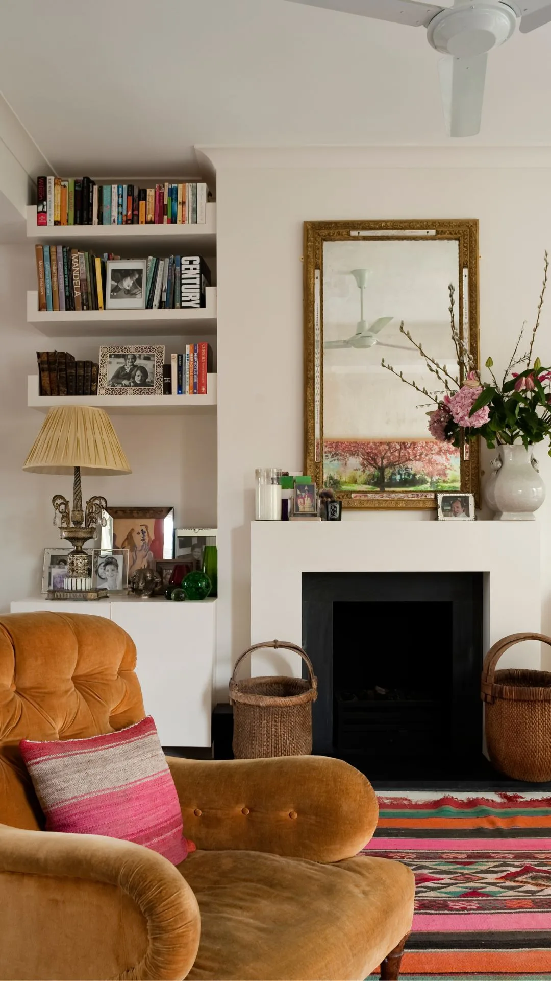 Bookshelf Wealth: Achieve TikTok Aesthetic on Budget | ELLE