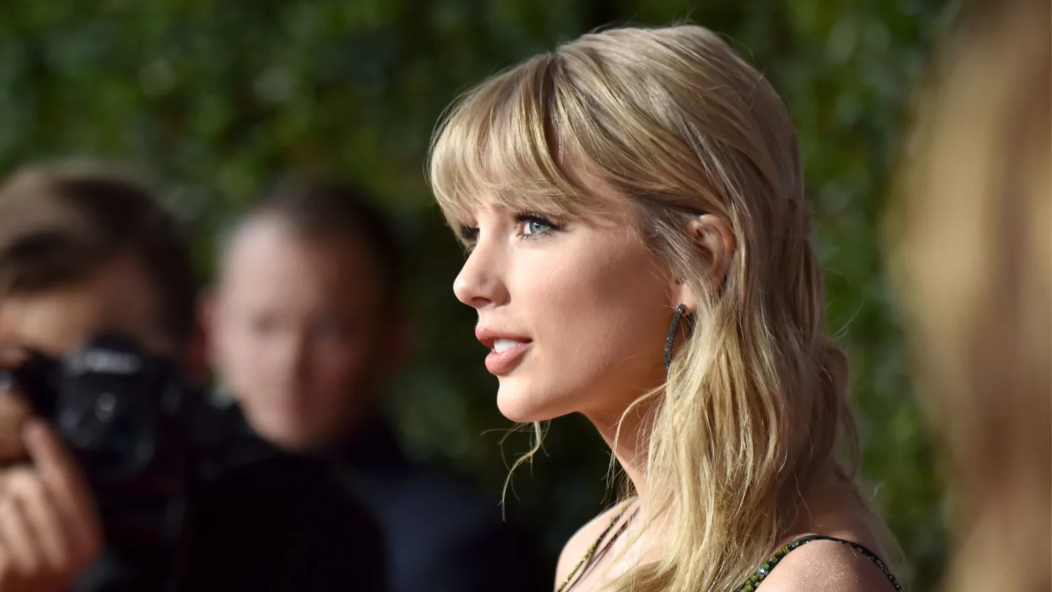 Taylor Swift Is Actually Good for Your Mental Health | ELLE | ELLE