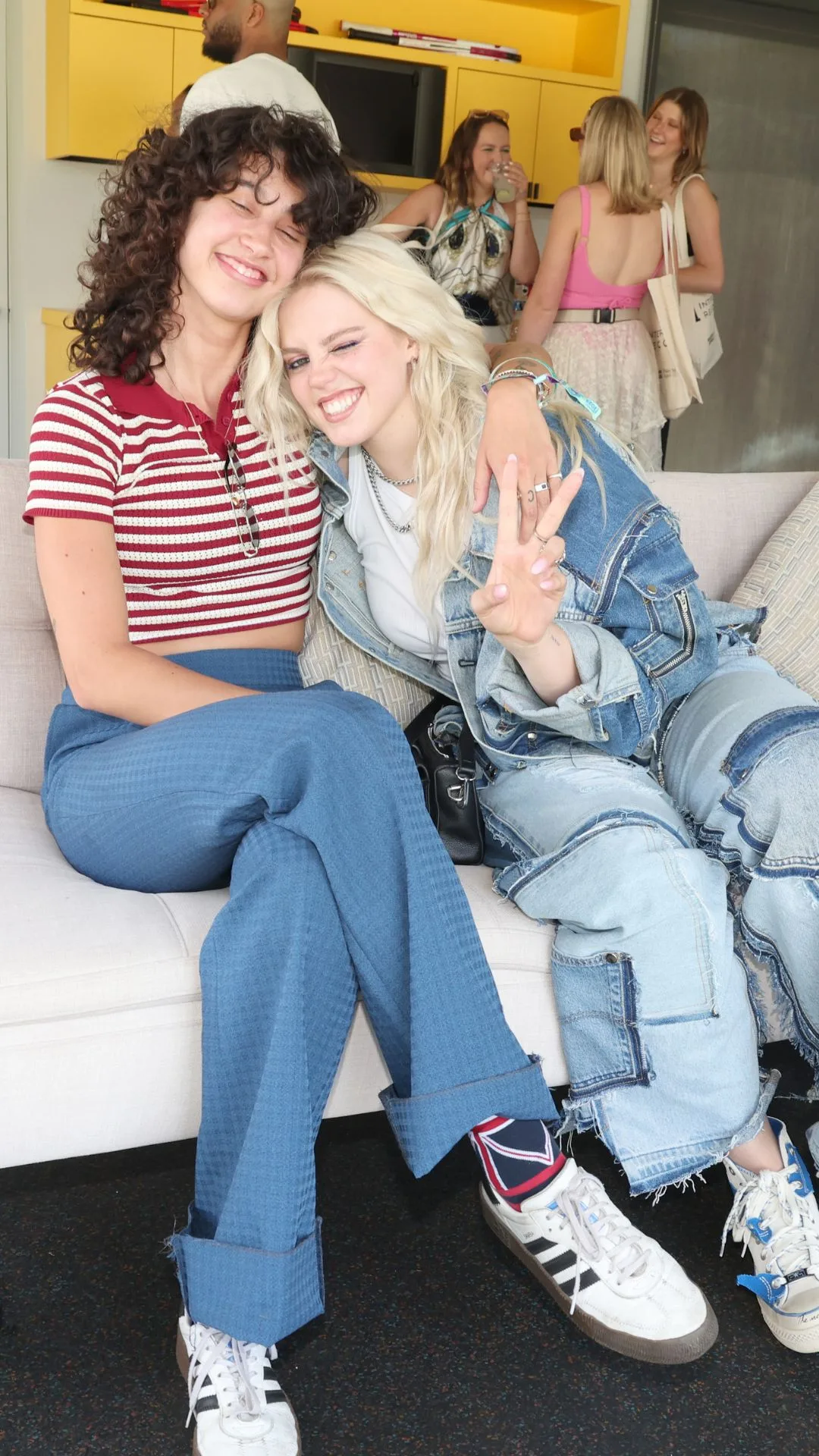 Who Is Reneé Rapp Dating? Meet Towa Bird | ELLE