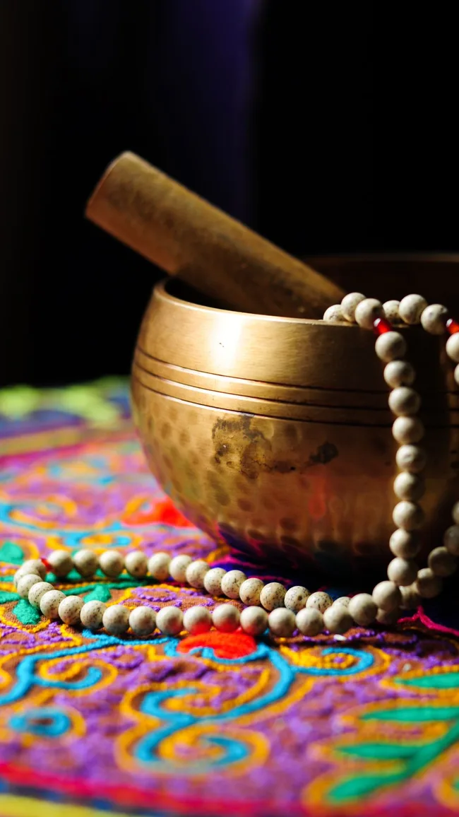 What Is a Sound Bath? Benefits of Sound Healing Explained | ELLE