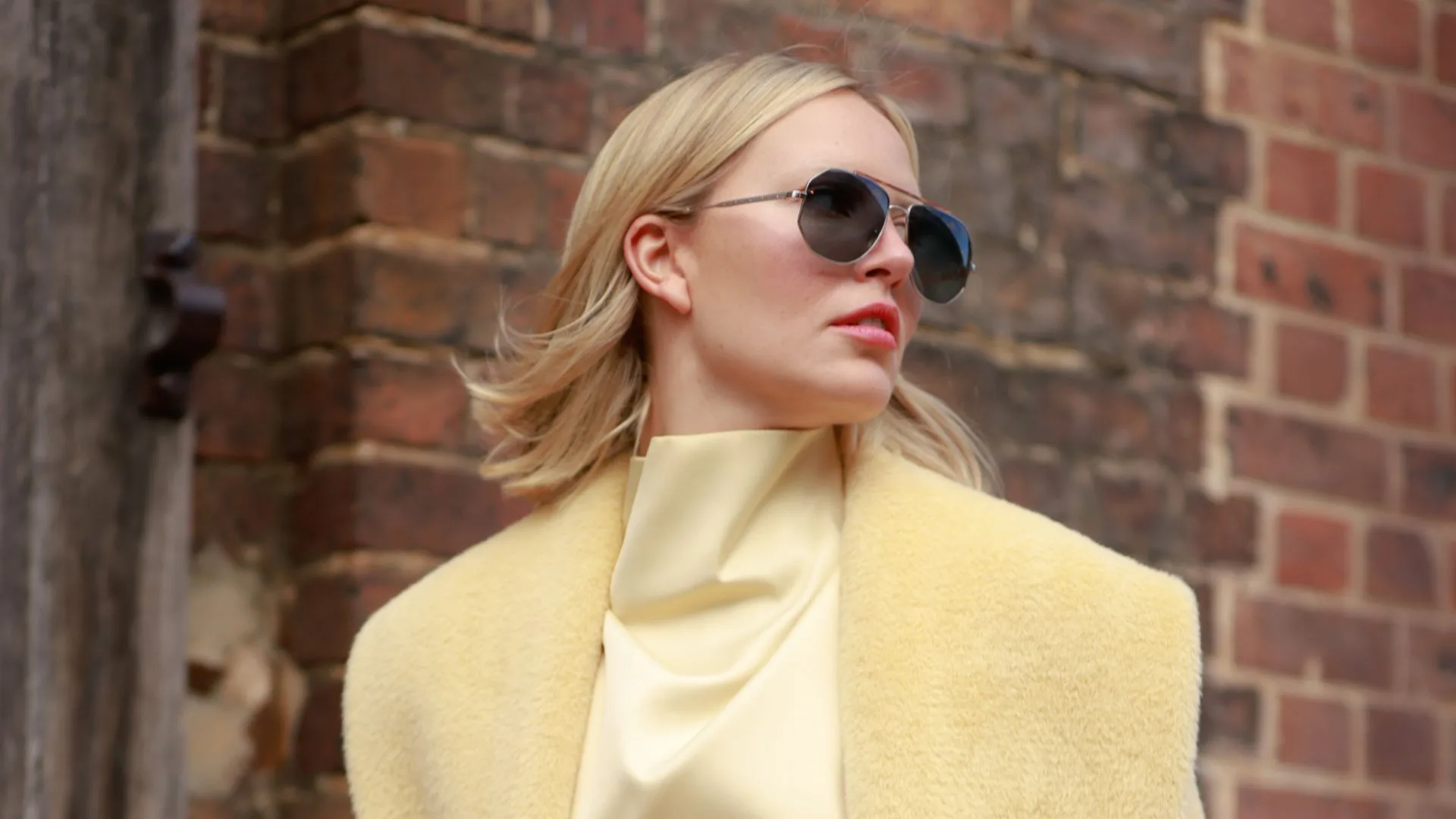 How Many Clothes Does the Average Aussie Buy? | ELLE