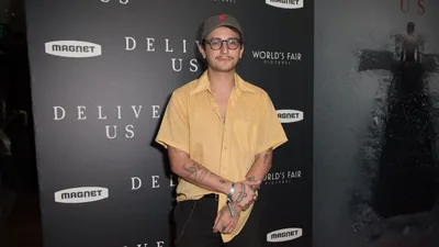 Billie Eilish’s Dating Timeline: Who’s She With? | ELLE