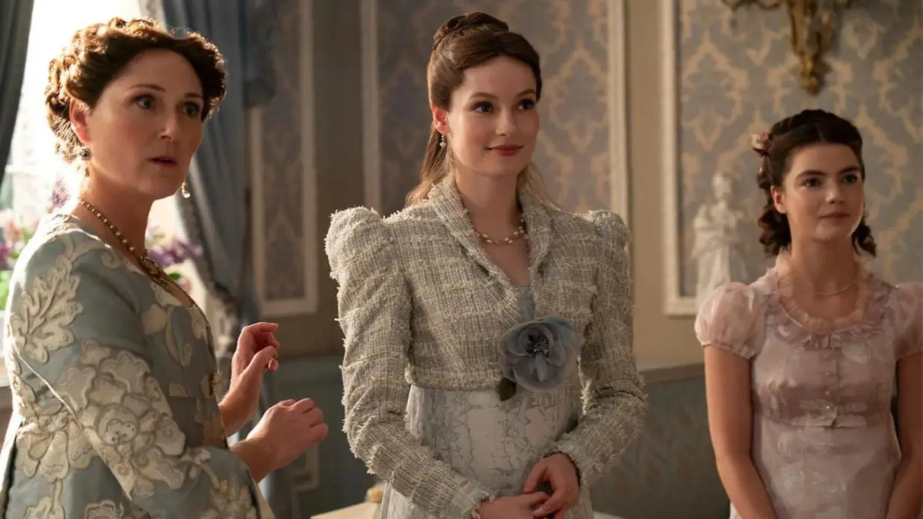 Francesca Bridgerton Recast: Meet Ruby Stokes & Hannah Dodd | ELLE