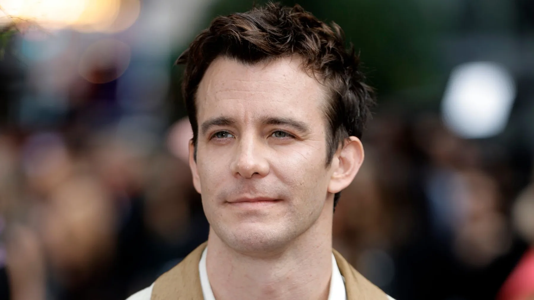 Who Is Luke Thompson, AKA Benedict Bridgerton, Dating? | ELLE