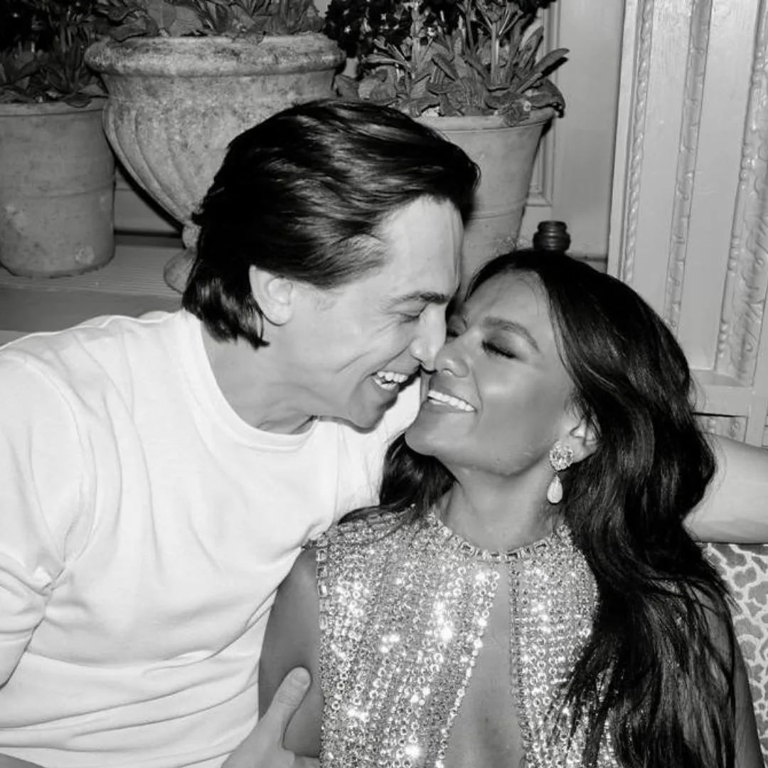 Who Are The Bridgerton Cast's Boyfriends & Girlfriends?