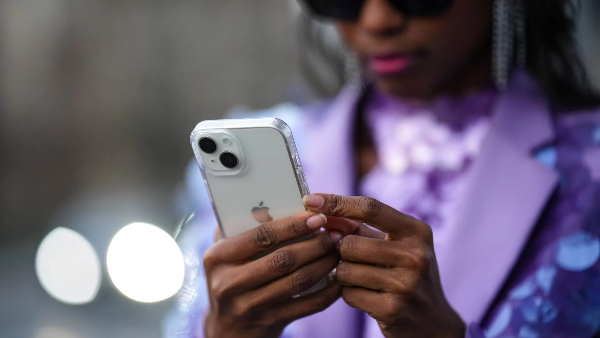 Could The iPhone iOS 18 Update Encourage Cheating? | ELLE