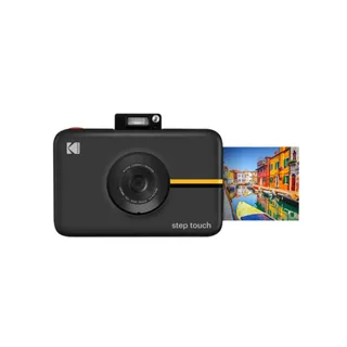 Cool Girls Use Digital Cameras For Instagram Photos | ELLE | ELLE