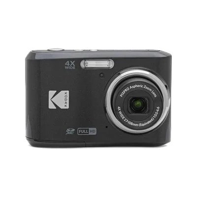 Cool Girls Use Digital Cameras For Instagram Photos | ELLE | ELLE