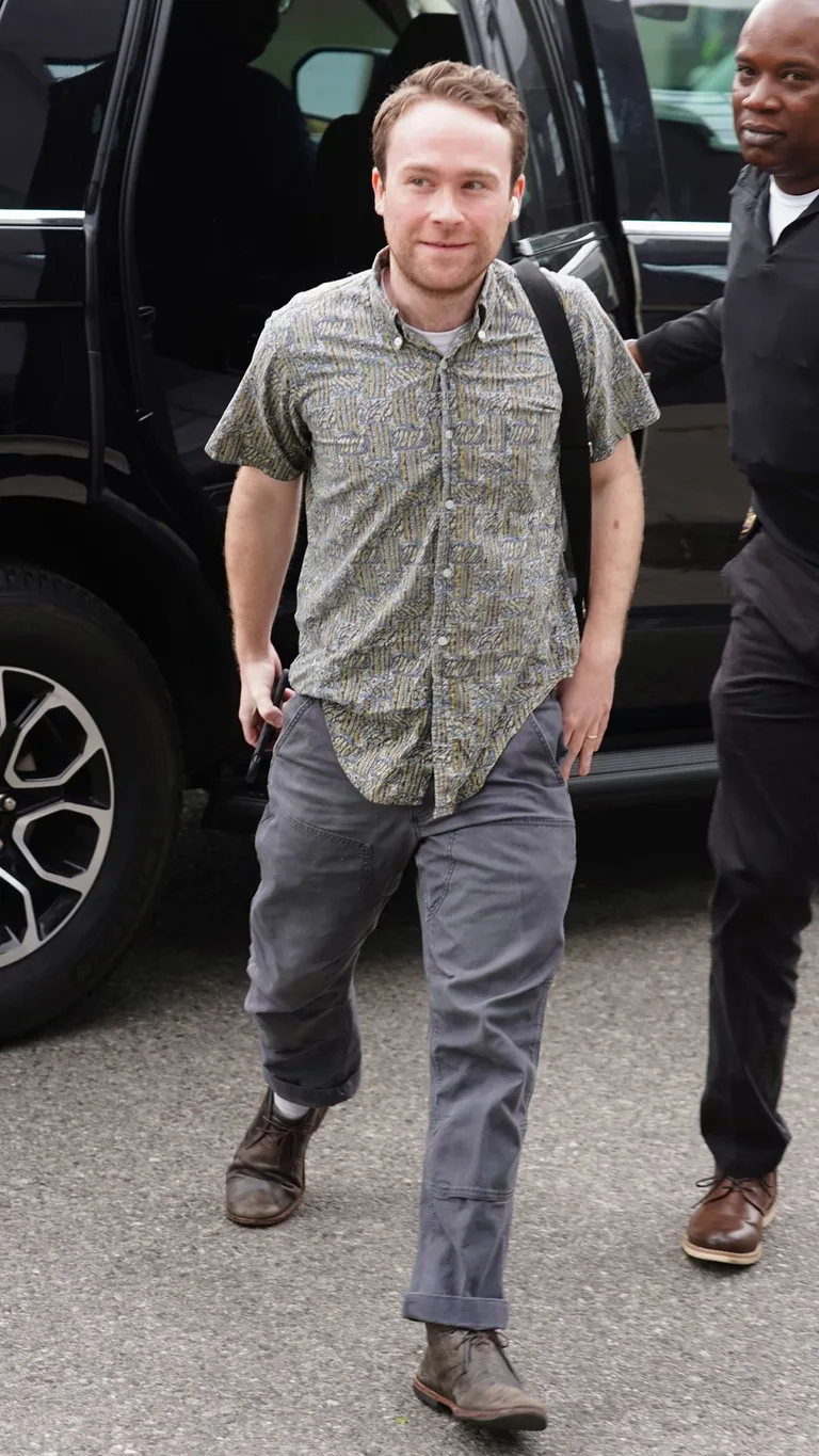 Who Is Ella Emhoff? Meet Kamala Harris’ Impossibly Cool Stepdaughter | ELLE