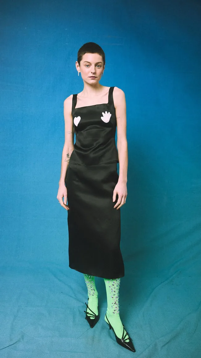 Emma Corrin Is A Fashionable Force To Be Reckoned With | ELLE