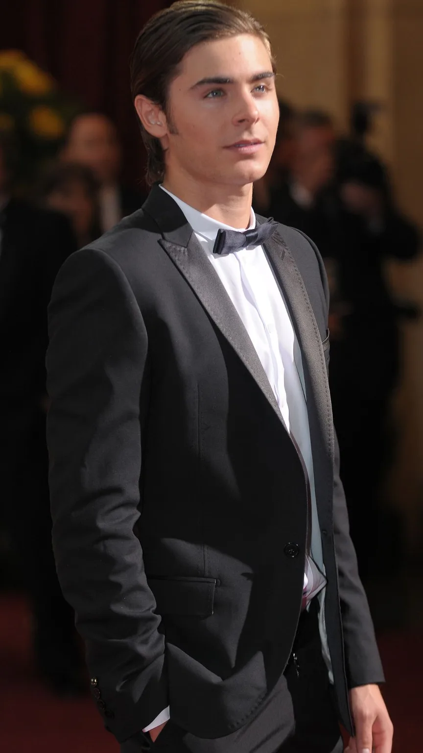 Zac Efron’s Evolution: Teen Heartthrob to Leading Man | ELLE