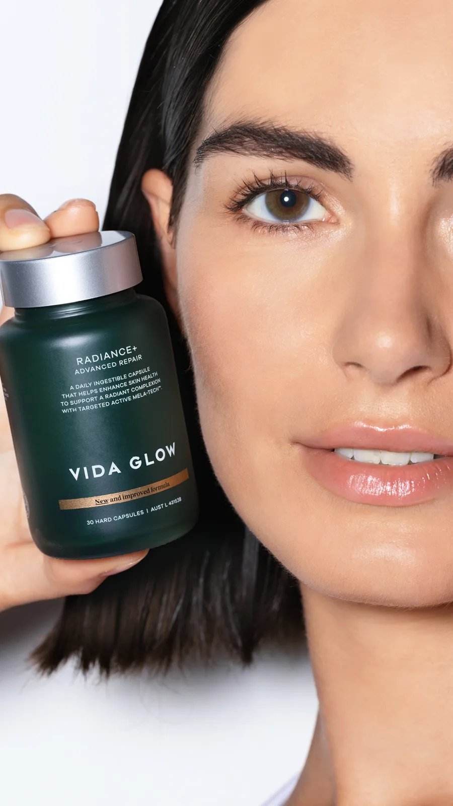 We Tried Vida Glow’s New Radiance Capsules And The Results Are Glowing