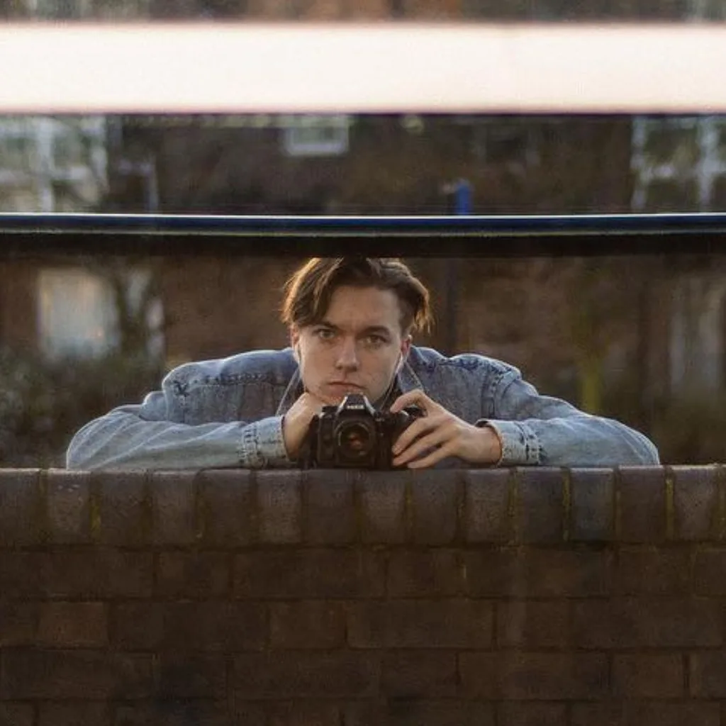 Who Is Florence Pugh's Boyfriend? Actress Linked To English Actor