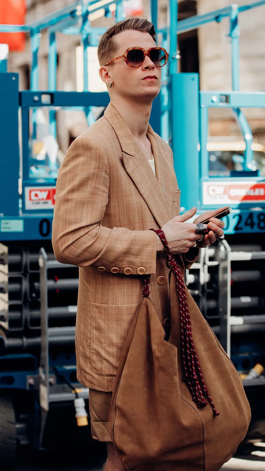 A Brown Designer Bag Is All We Want To Wear Right Now | ELLE