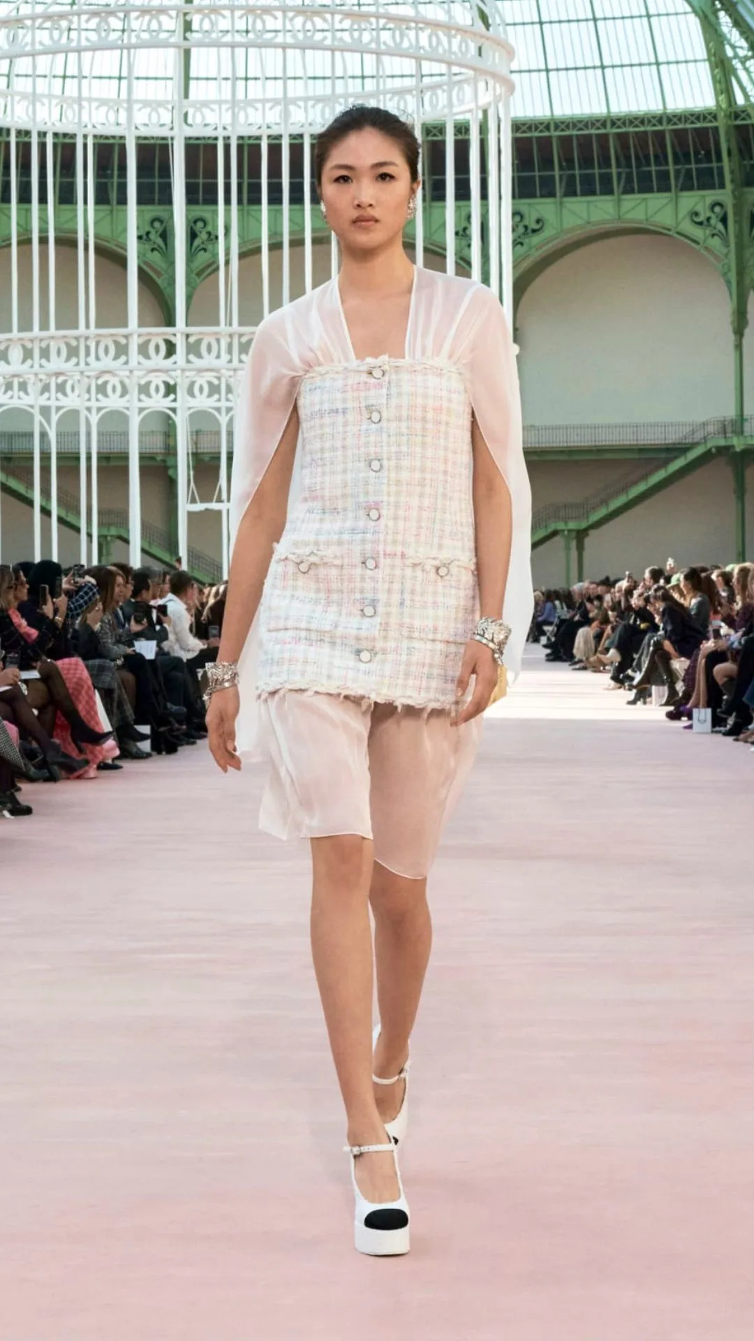 Chanel SS25 Captures Feminine Flights Of Fancy | ELLE