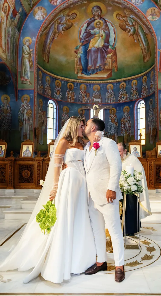 A Girl With Gems: Lia Gieorgantis' Spectacular Greek Wedding | ELLE