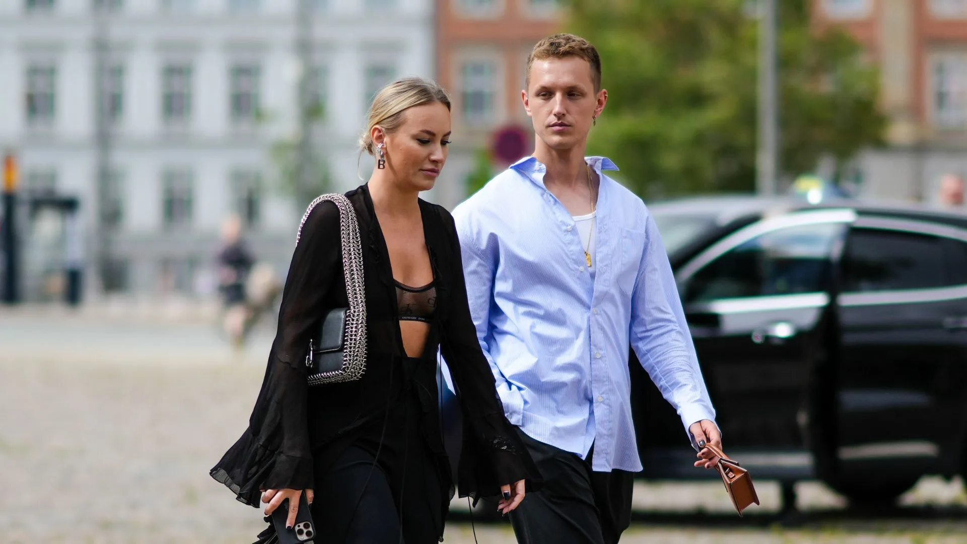 What Is Zombieing? The Dating Phenomenon, Explained