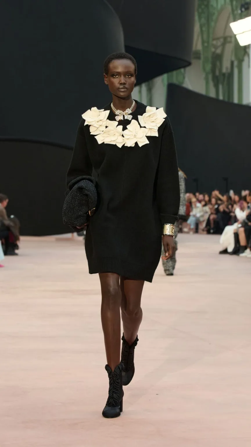 The Best Looks From The Chanel Fall-Winter Runway 2025