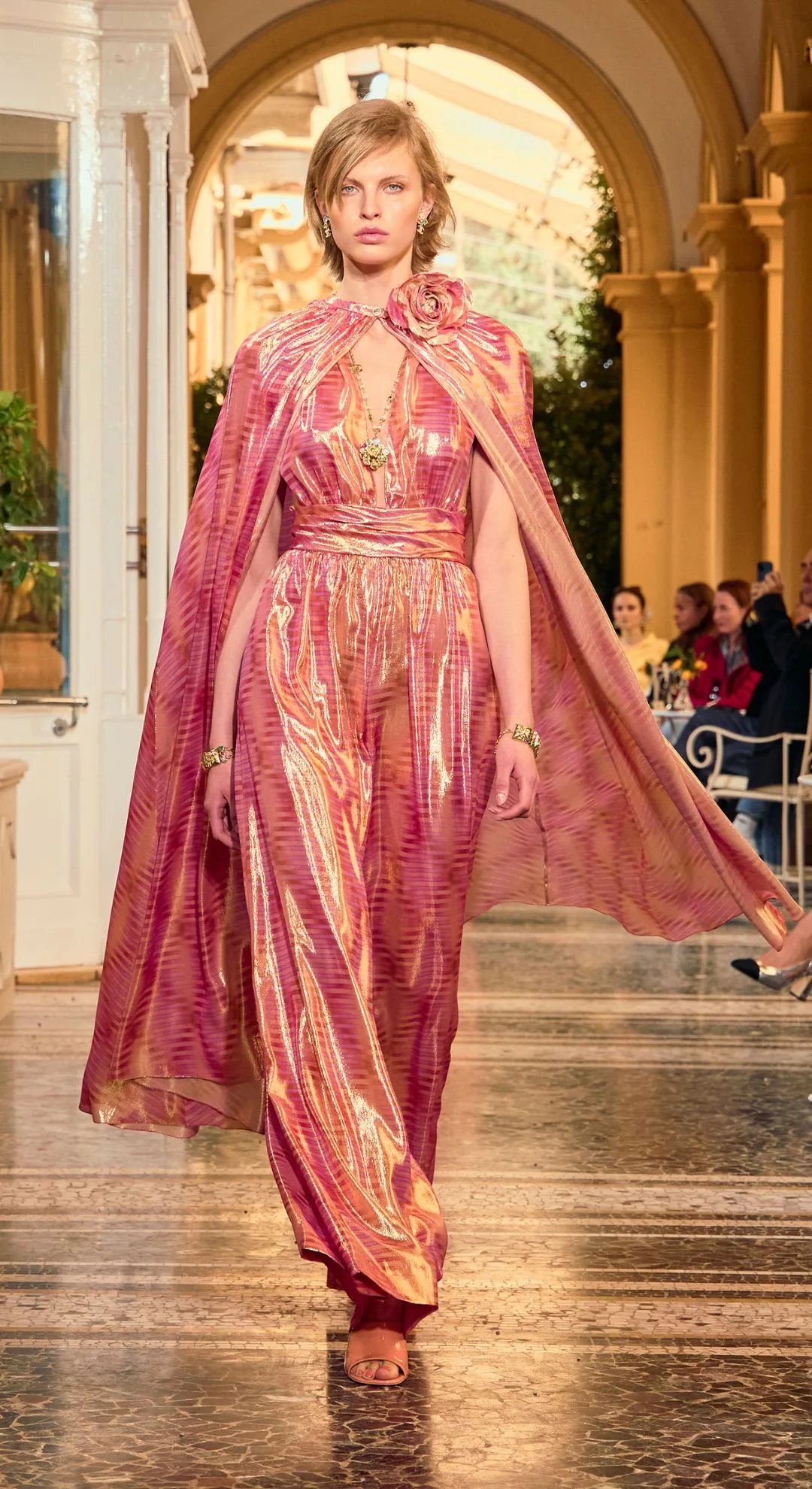 Chanel Embraces Disco And Poolside Glamour For Cruise 2025/26 | ELLE