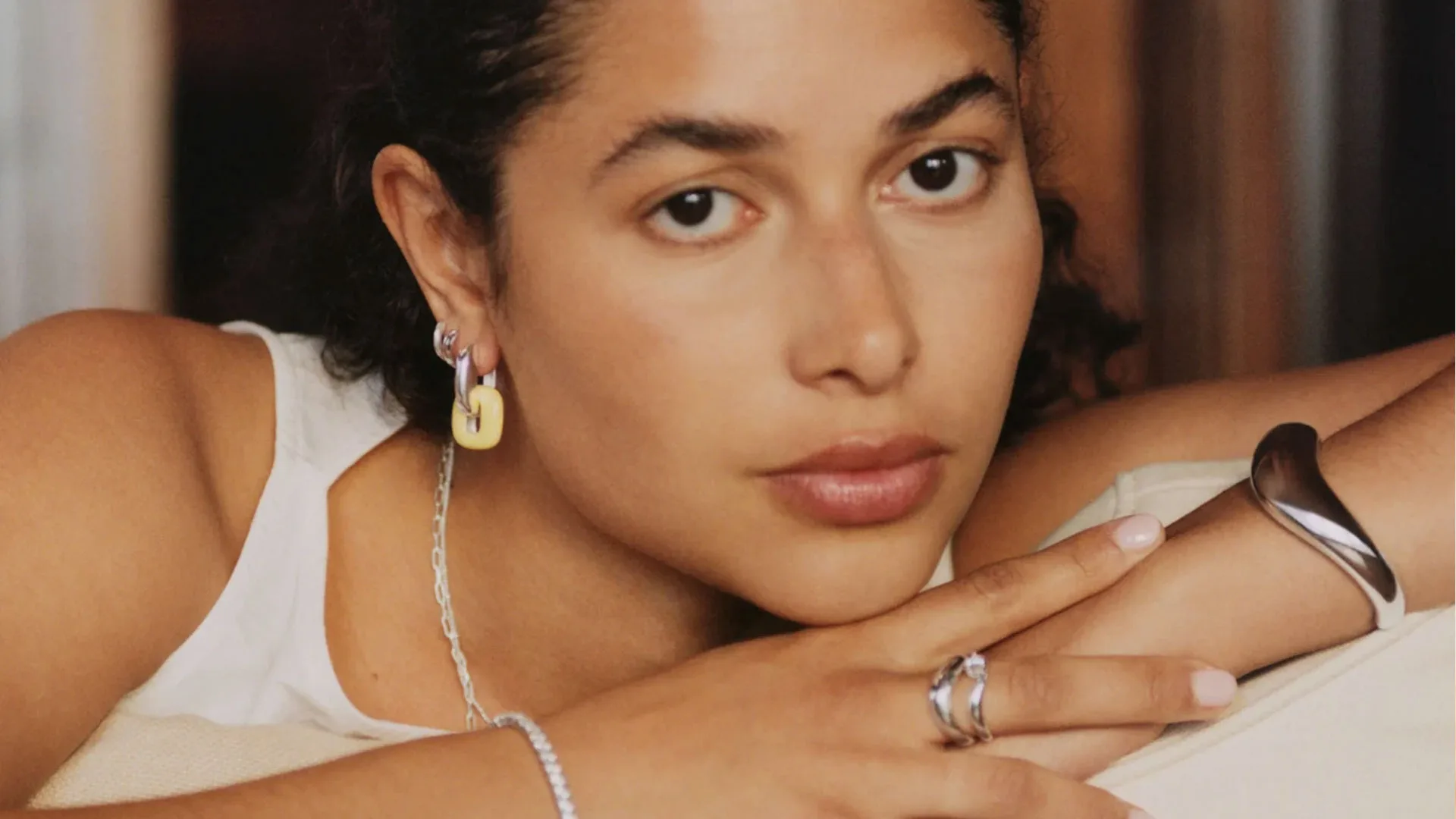 The Best Waterproof Jewellery Brands That Don't Sacrifice Style