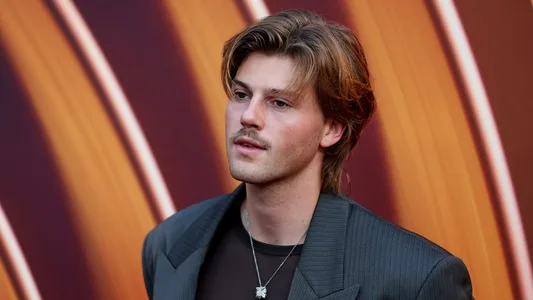 Going Behind The Record With Ruel For 'Kicking My Feet & Screaming' | ELLE