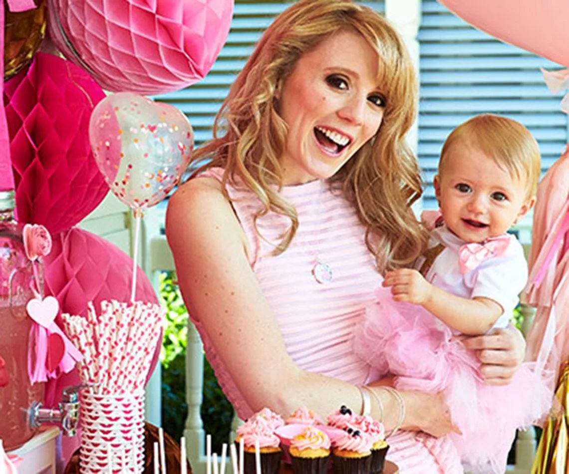 Nikki Webster celebrates her daughter's first birthday!