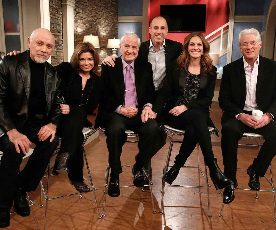 Julia Roberts & Richard Gere recreate Pretty Woman scenes