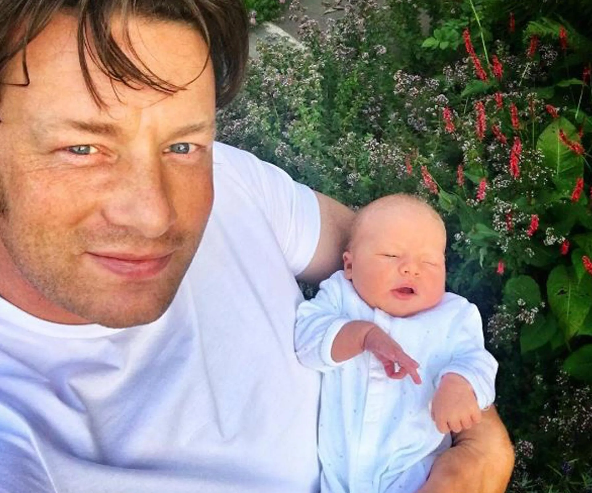 Jamie Oliver’s first daddy and baby day out