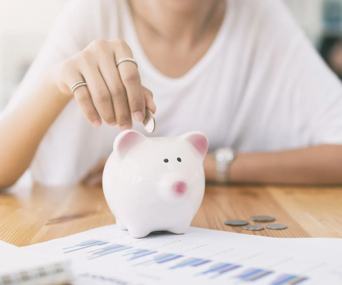 8 Financial Empowerment Tips For Women | Now To Love