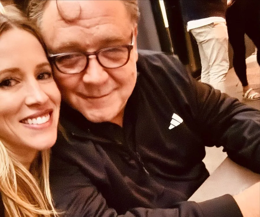 Russell Crowe's relationship with girlfriend Britney Theriot