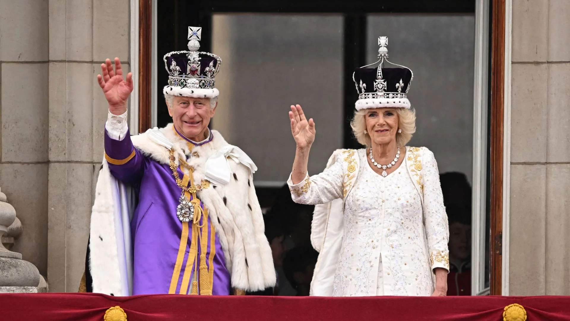 13 strange Royal Family superstitions | Now To Love