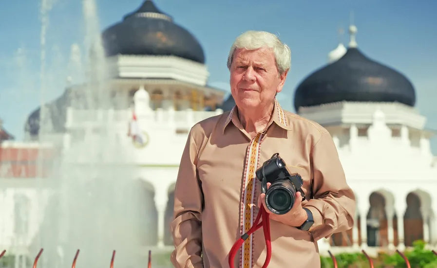 Ray Martin returns to Indonesia 20 years after Boxing Day tsunami | Now ...