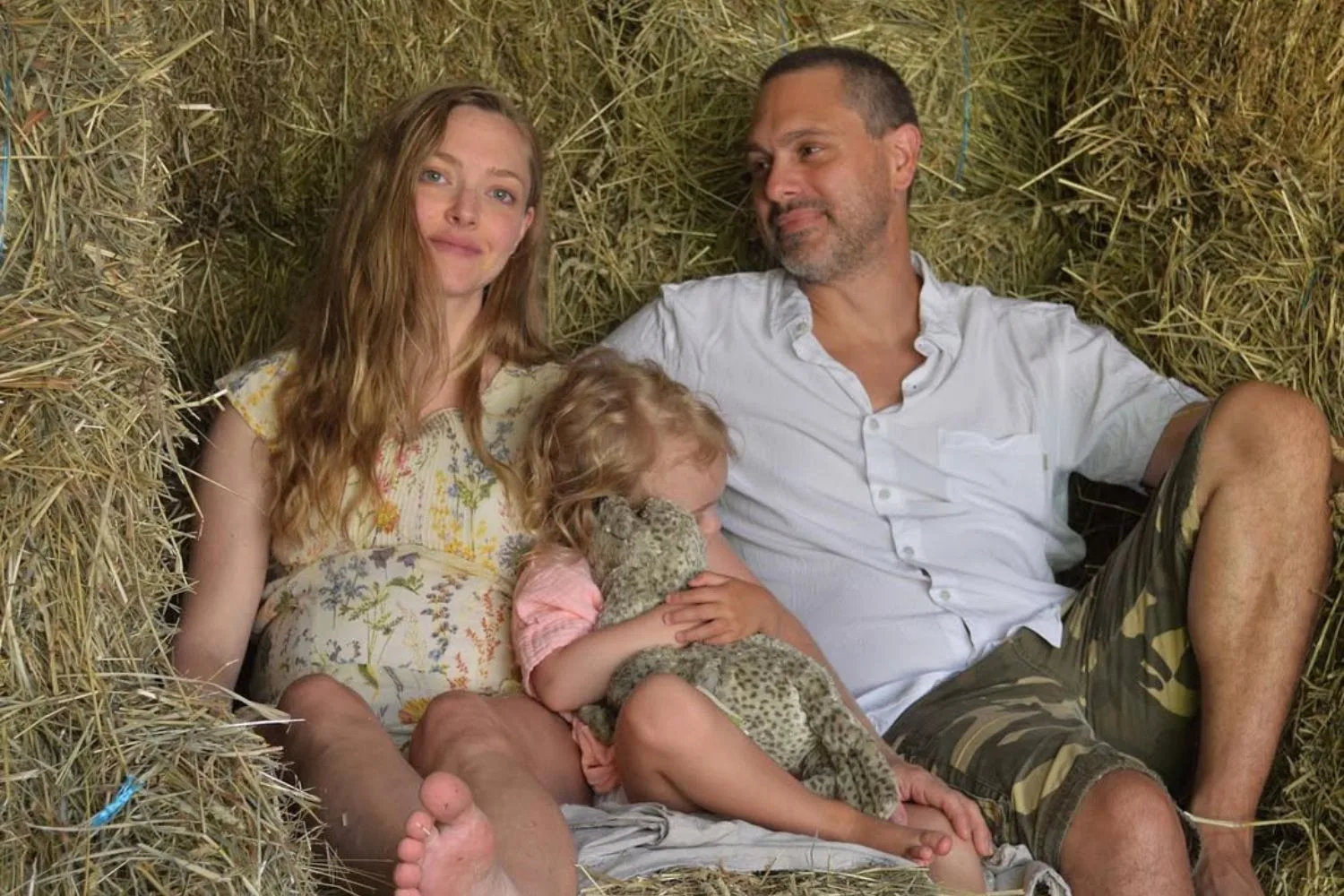 Amanda Seyfried's family life: Meet the Mamma Mia star's two kids | Now ...